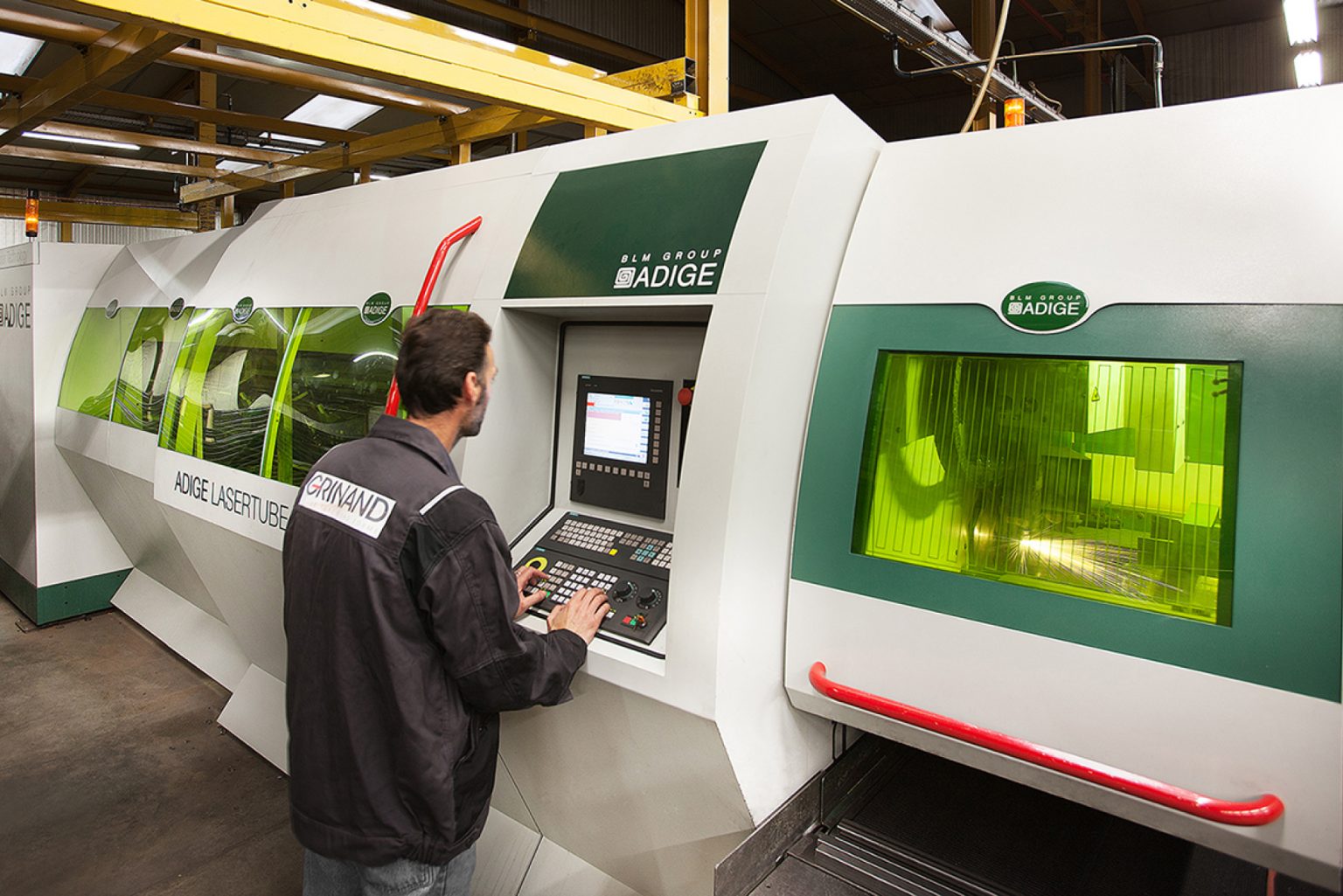 Grinand - La découpe laser de vos tubes métalliques